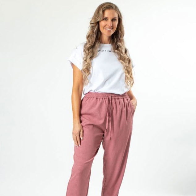 DiSTiNCT Fashion—Designer Skirts NZ & Boutique Jeans NZ